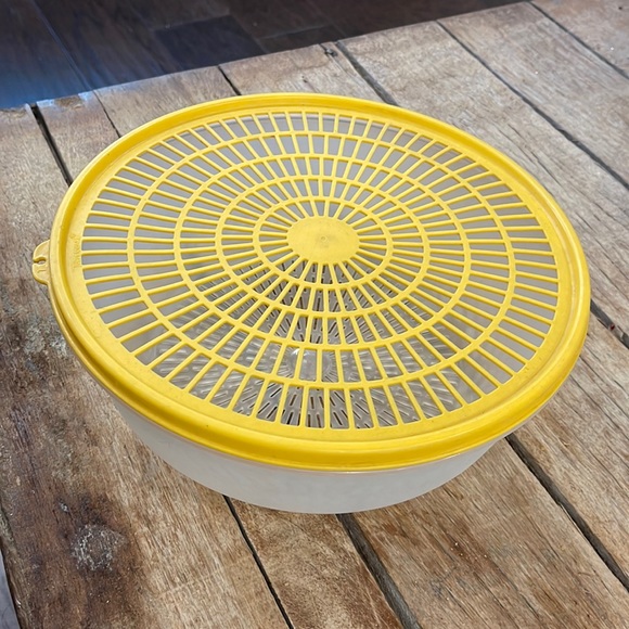 Tupperware | Kitchen | Tupperware Strainer Clear Bowl Yellow Lid | Poshmark